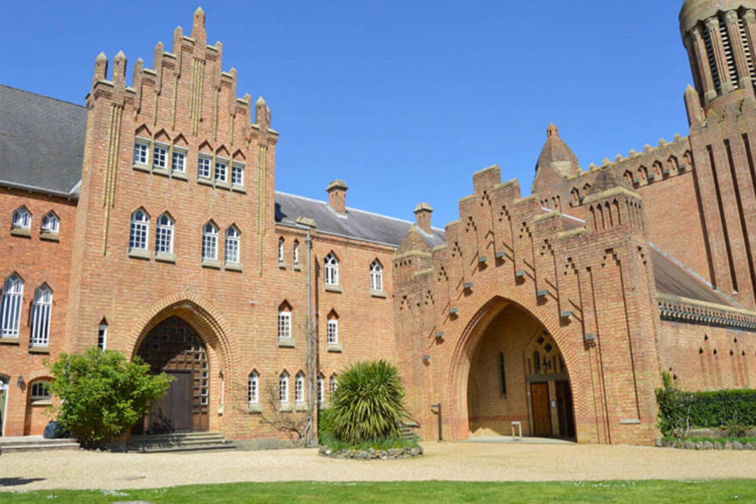 A day at Quarr Abbey - Explore the Isle of Wight